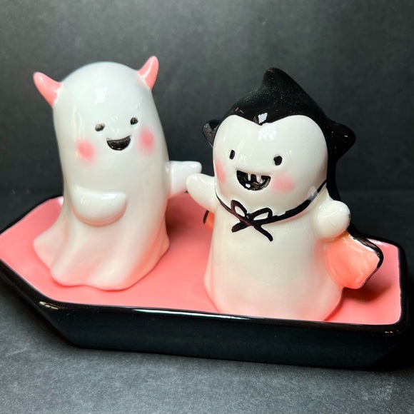 10 Strawberry Street | Holiday | Halloween Friendly Ceramic Ghosts ...